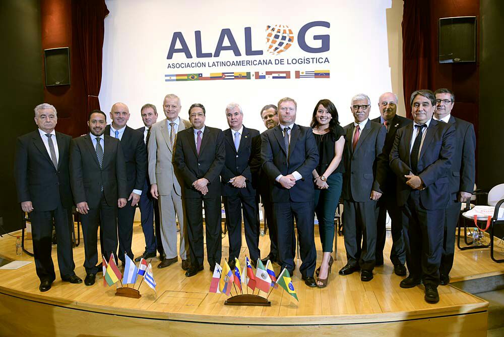 Panorama de la logística latinoamericana - Webpicking